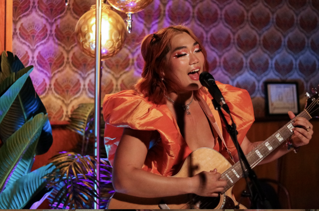 You should be a friend of Dorothy (the one in Chicago) - Pink Ticket Travel